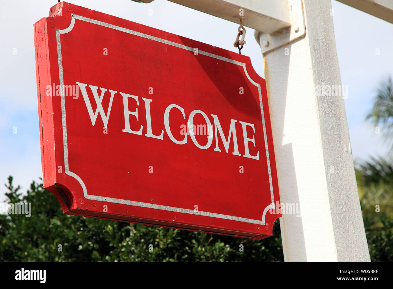 Welcome pole hi-res stock photography and images - Alamy