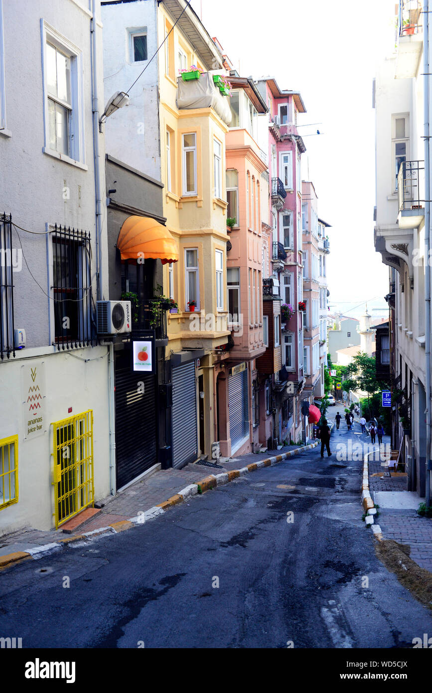 Buildings in istanbul hi-res stock photography and images - Alamy
