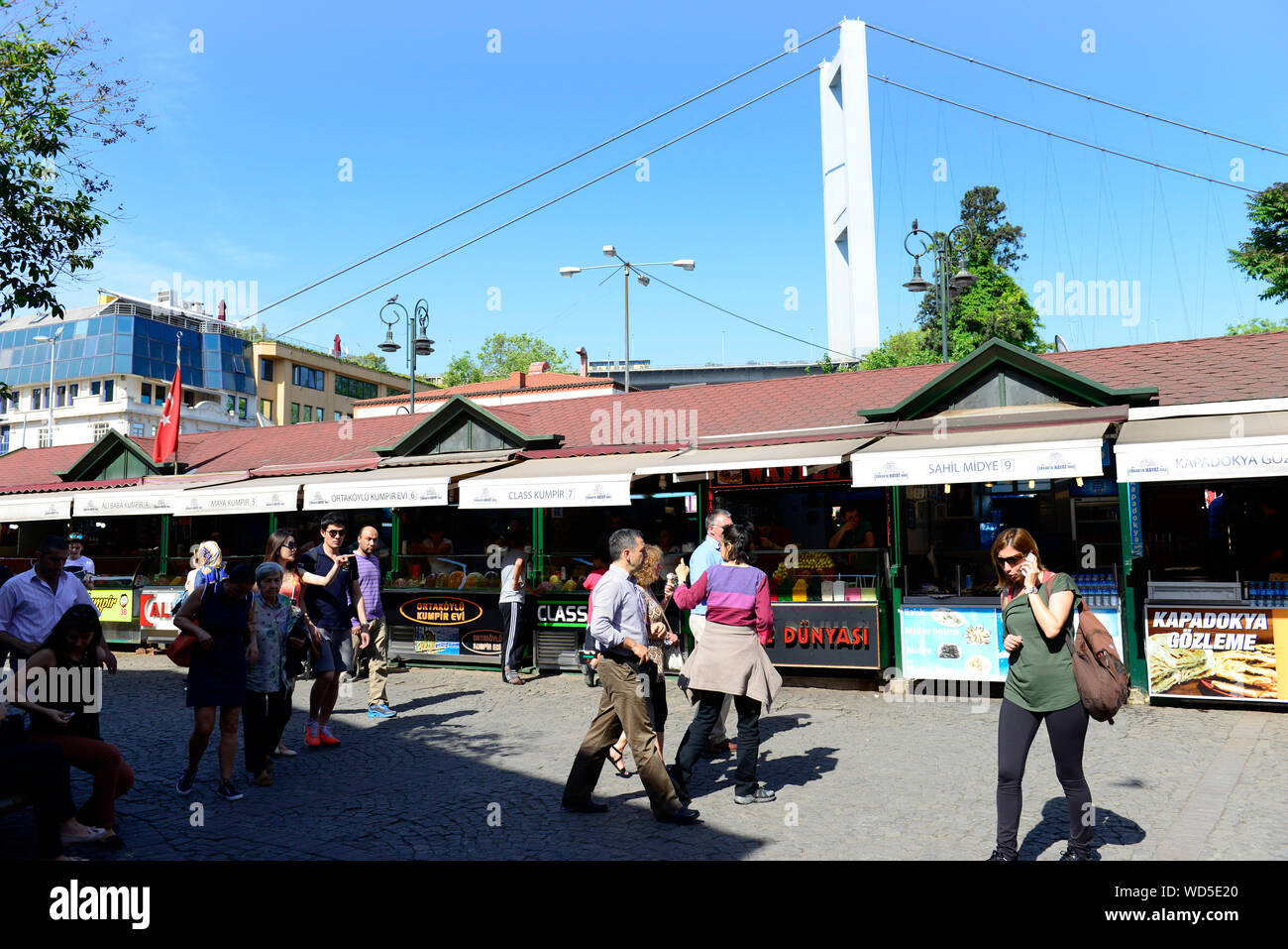 Street food istanbul hi-res stock photography and images - Alamy