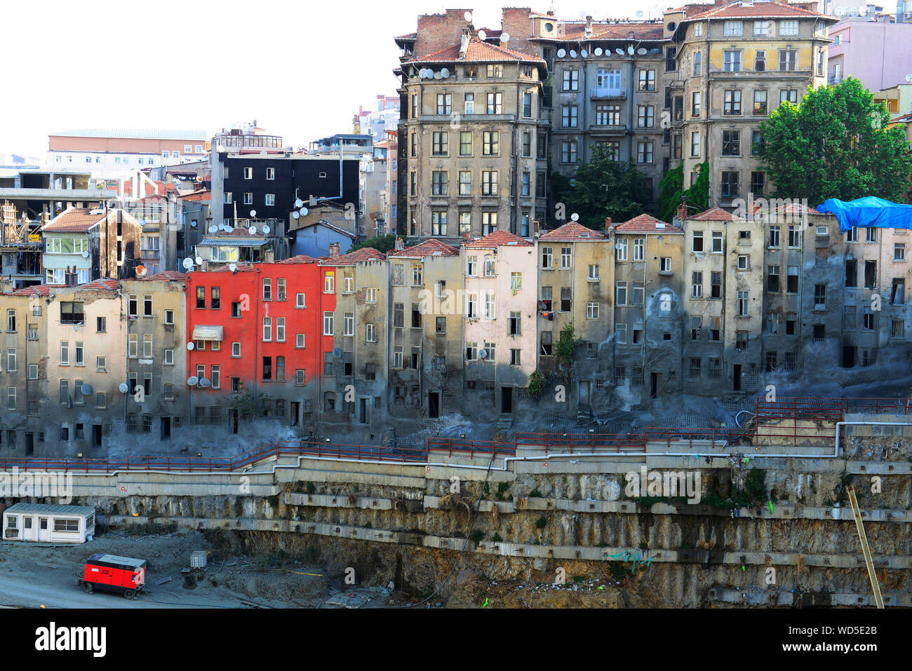Old buildings in istanbul hi-res stock photography and images - Alamy