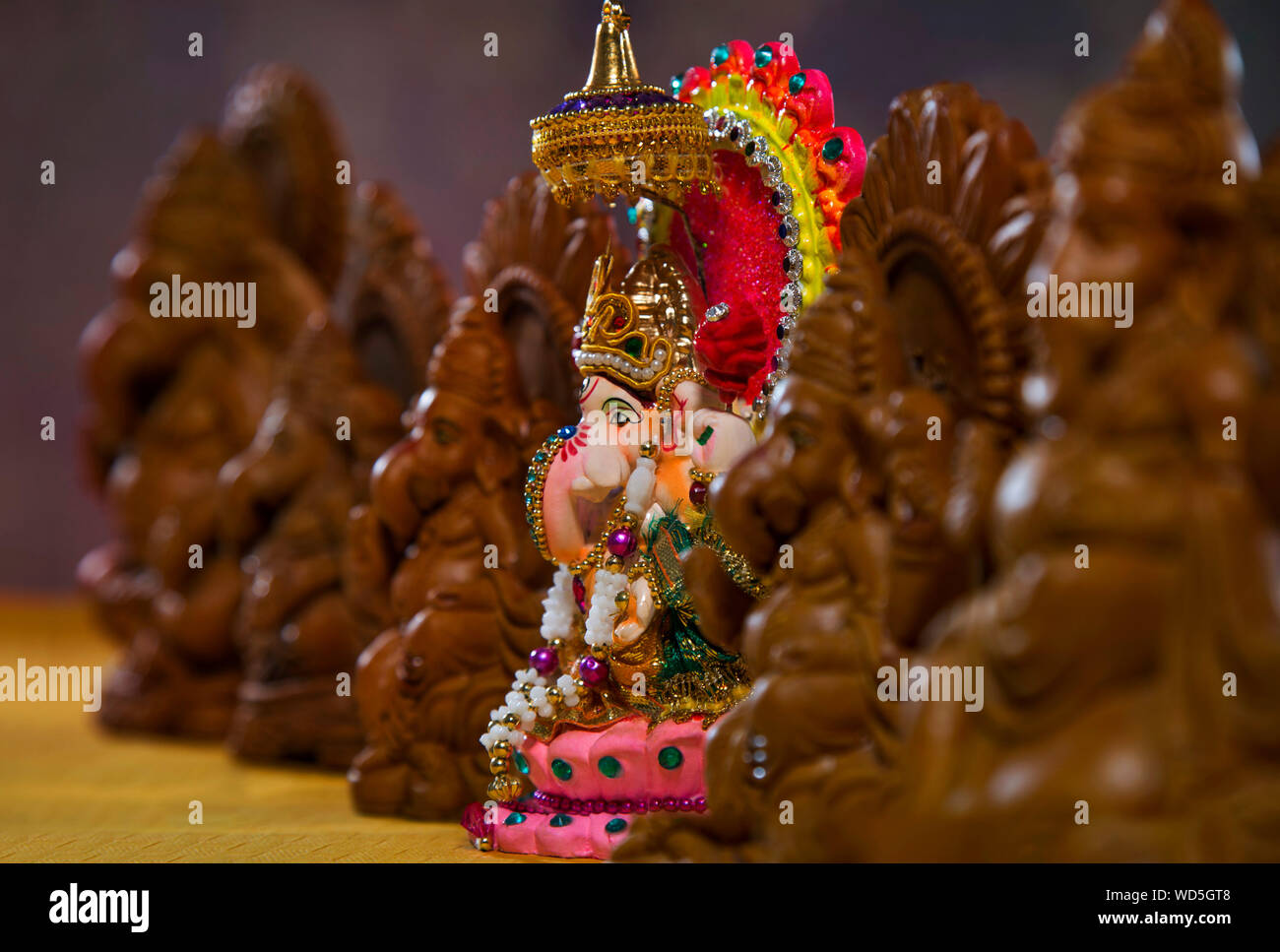 Ganesh ganpati idols hi-res stock photography and images - Alamy