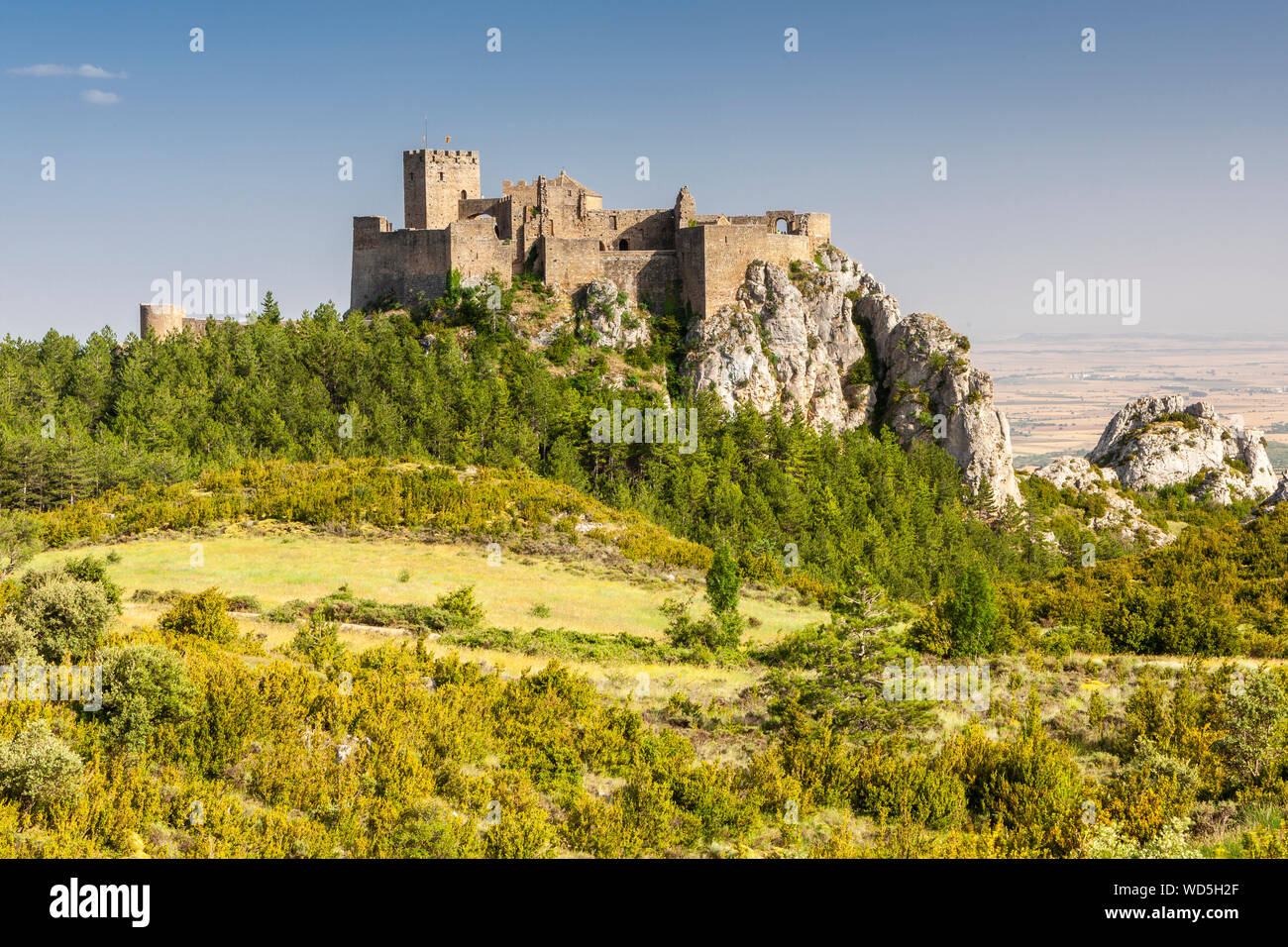 World locations loarre castle hi-res stock photography and images - Alamy