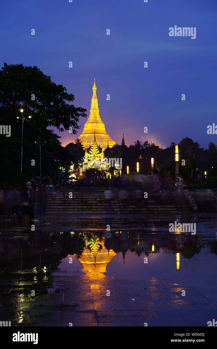 Myanmar night view hi-res stock photography and images - Alamy
