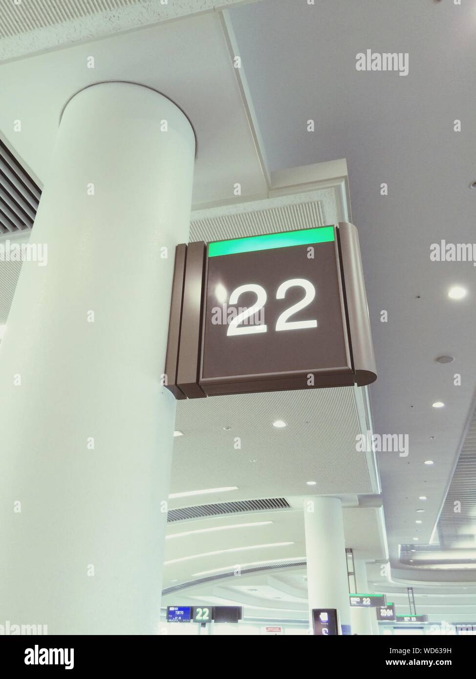 Number column pillar hi-res stock photography and images - Alamy