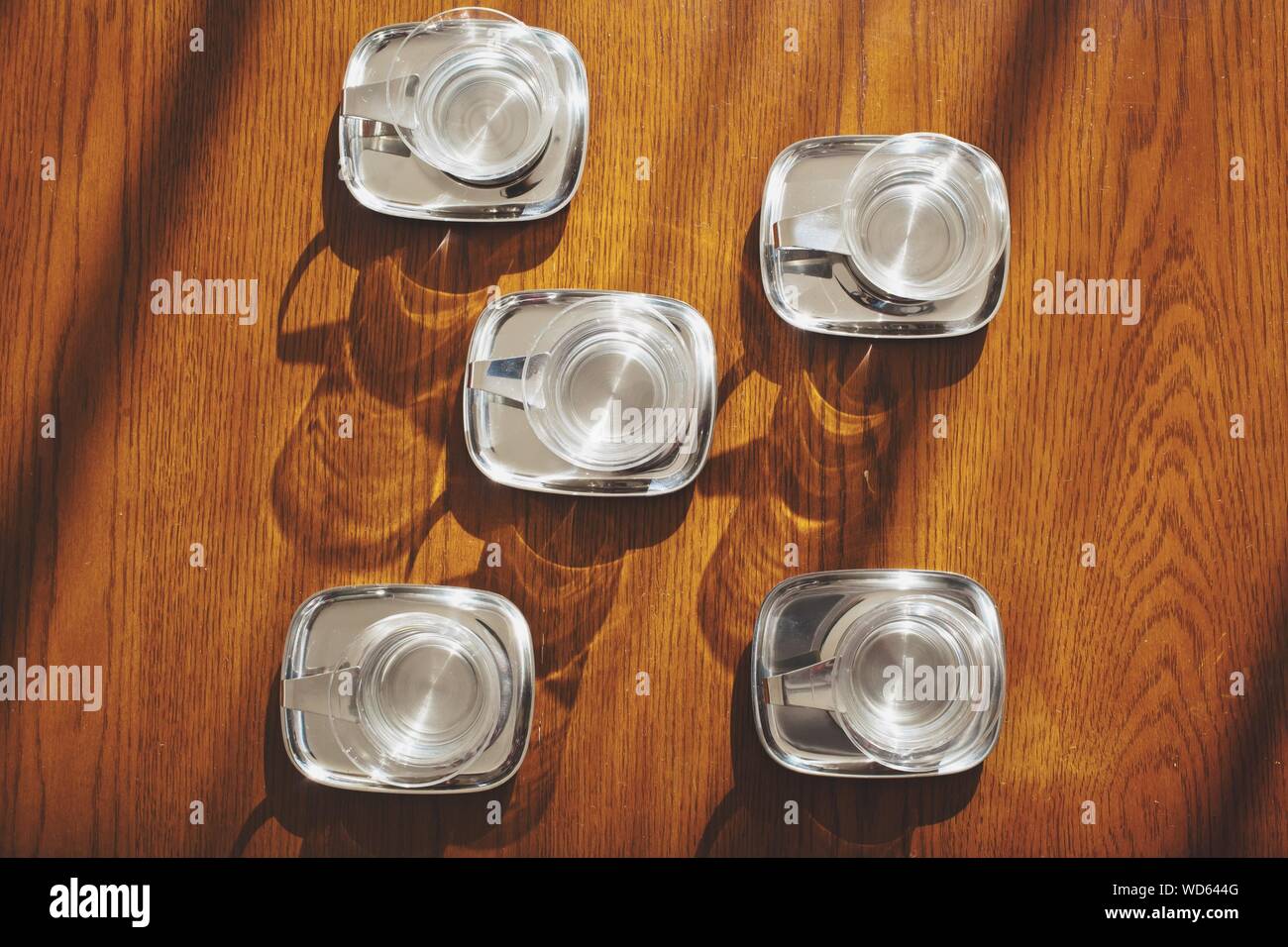 Empty glass cups hi-res stock photography and images - Alamy