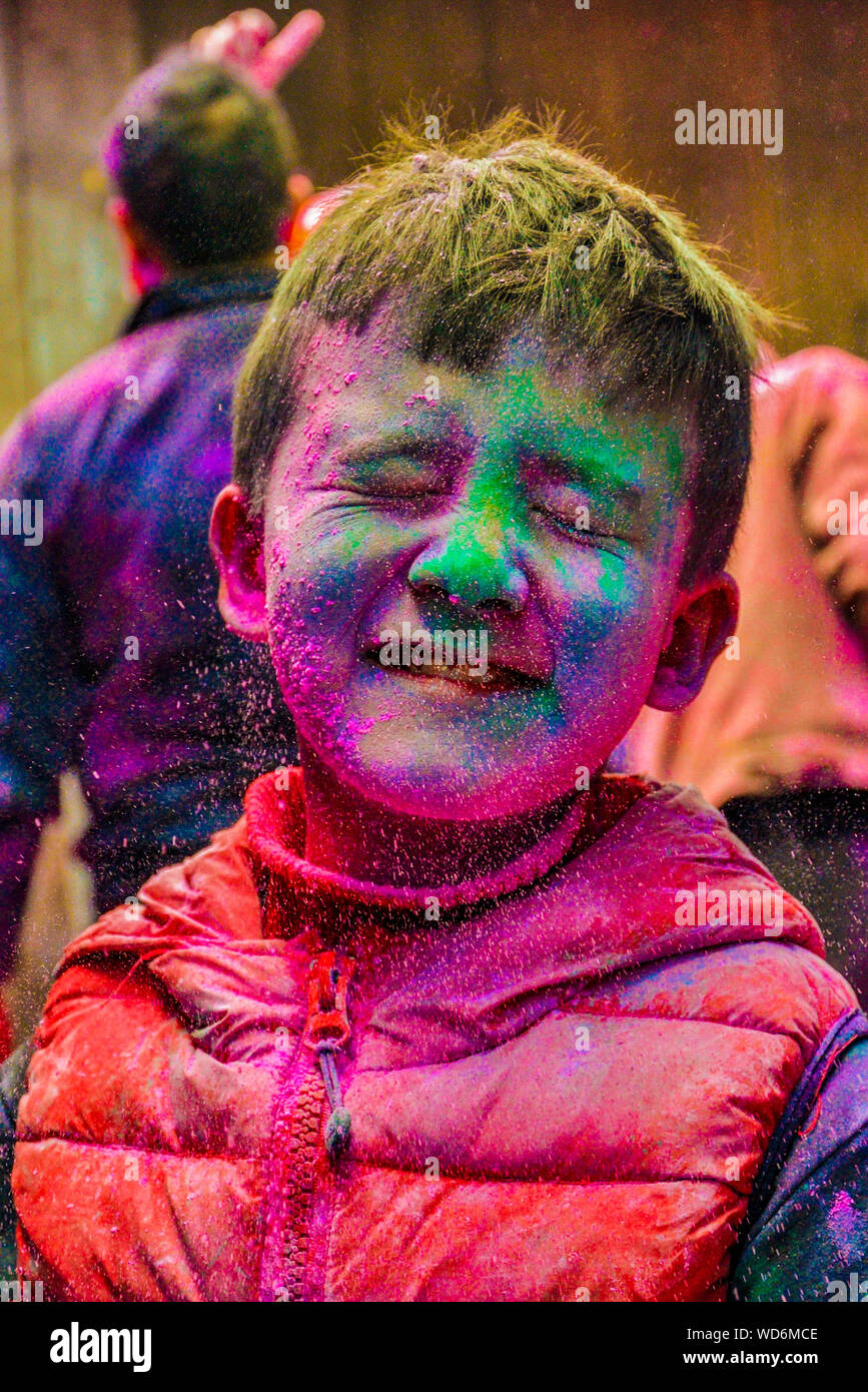 Boys boy playing festival hi-res stock photography and images - Alamy