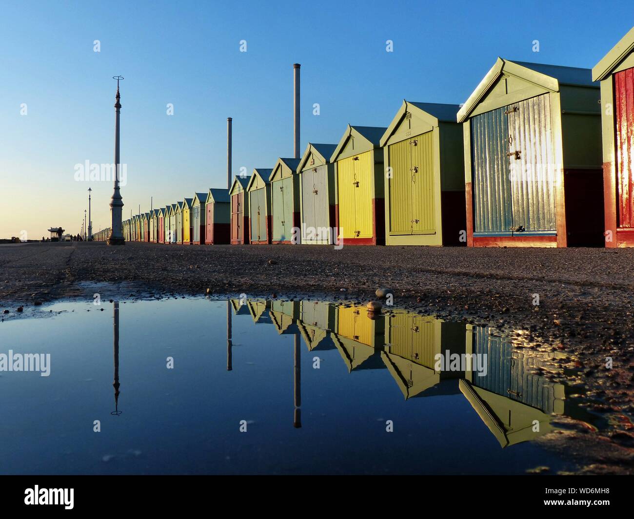 Water huts hi-res stock photography and images - Alamy