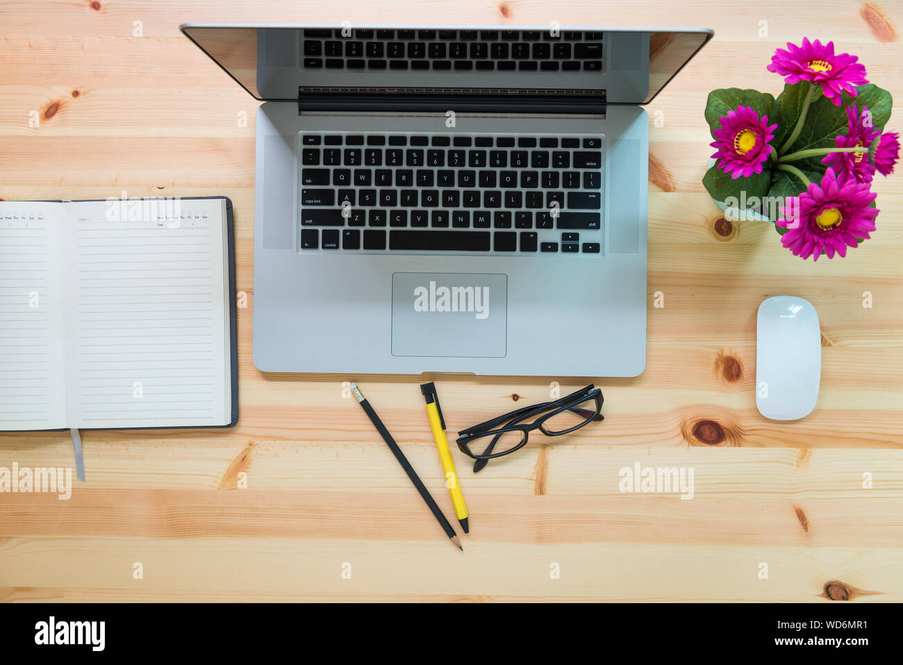 Workspace layout hi-res stock photography and images - Alamy