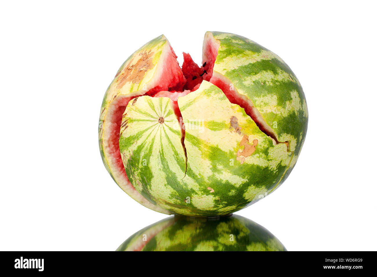 Earthquake fractures hi-res stock photography and images - Alamy