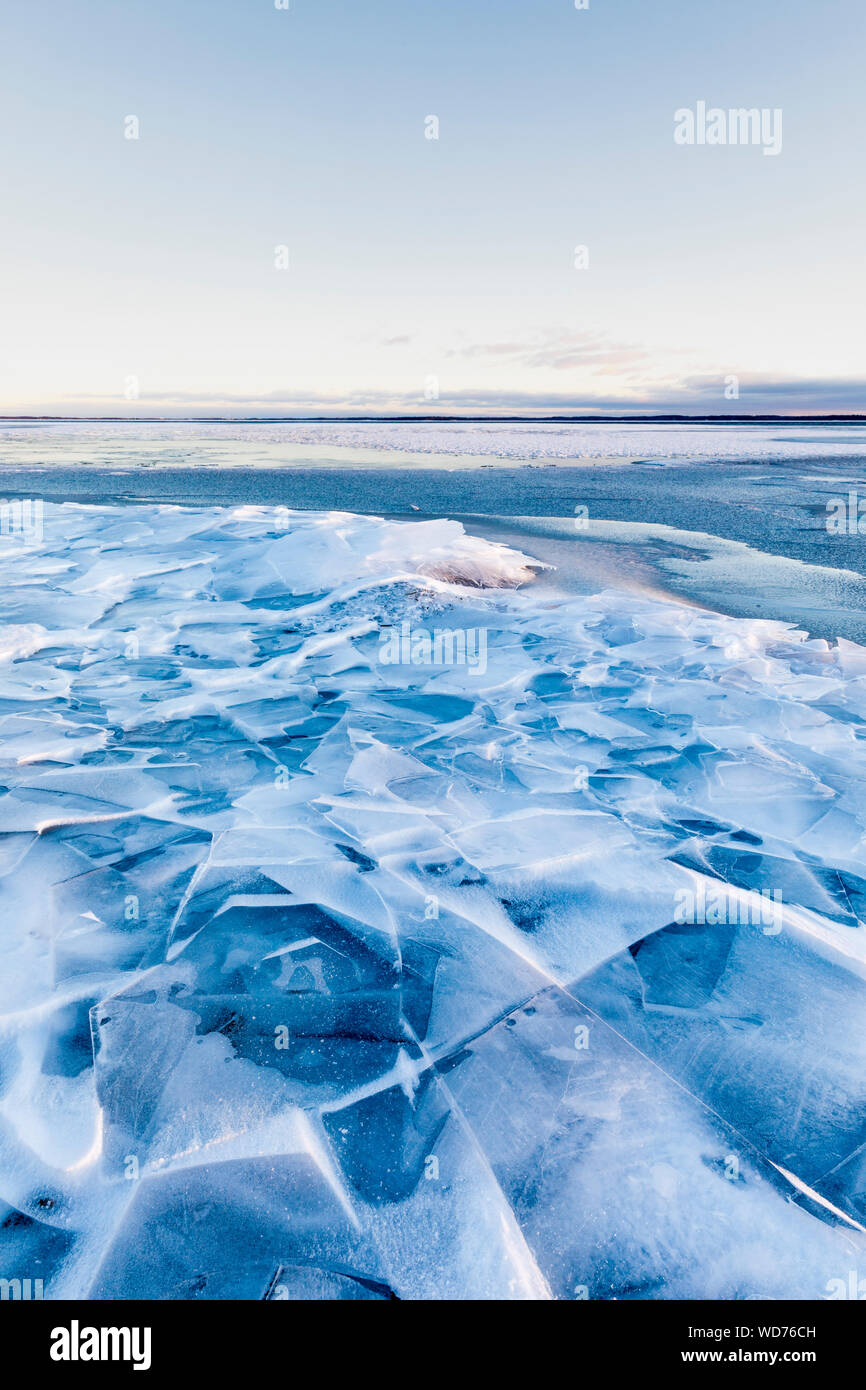 Cracked ice hi-res stock photography and images - Alamy