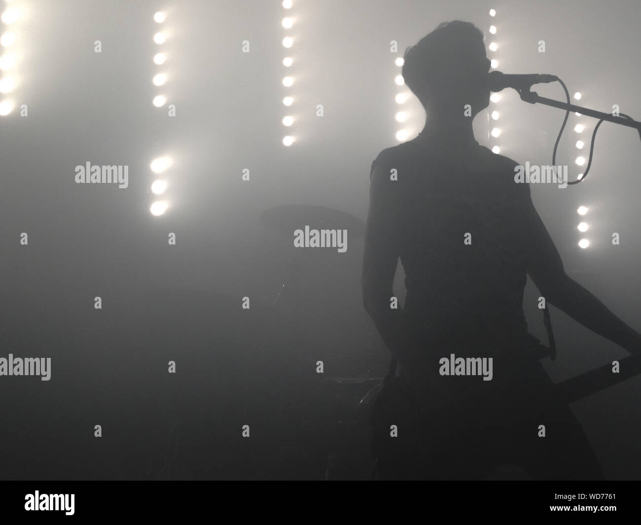 Singer On Stage Silhouette High Resolution Stock Photography and Images ...