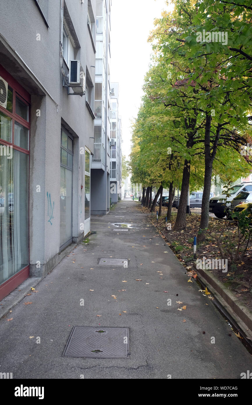 Urban housing blocks hi-res stock photography and images - Alamy