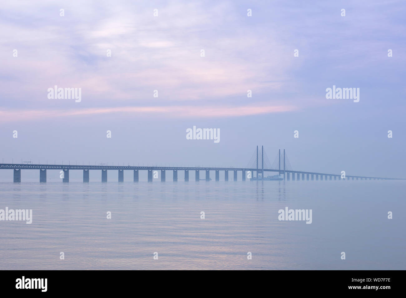 Malmo bridge hi-res stock photography and images - Alamy
