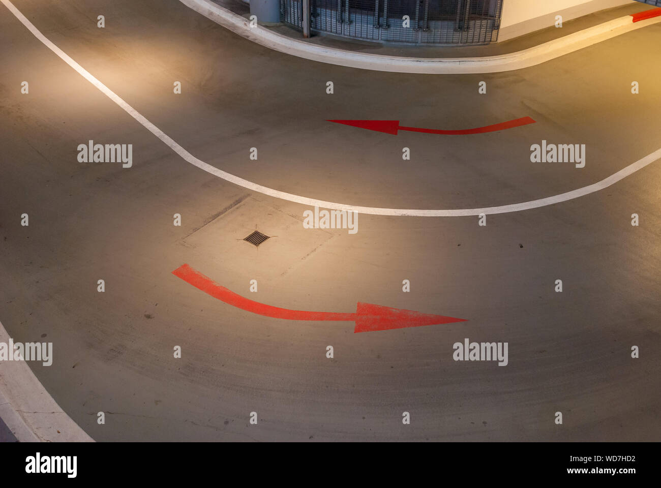 Road arrows hi-res stock photography and images - Alamy