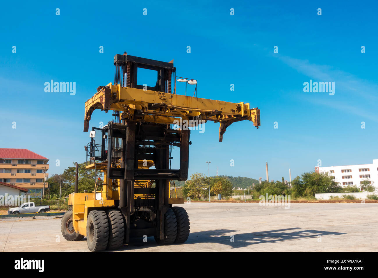 Container Forklift Truck in Storage Warehouse Ship Yard, Vehicle ...