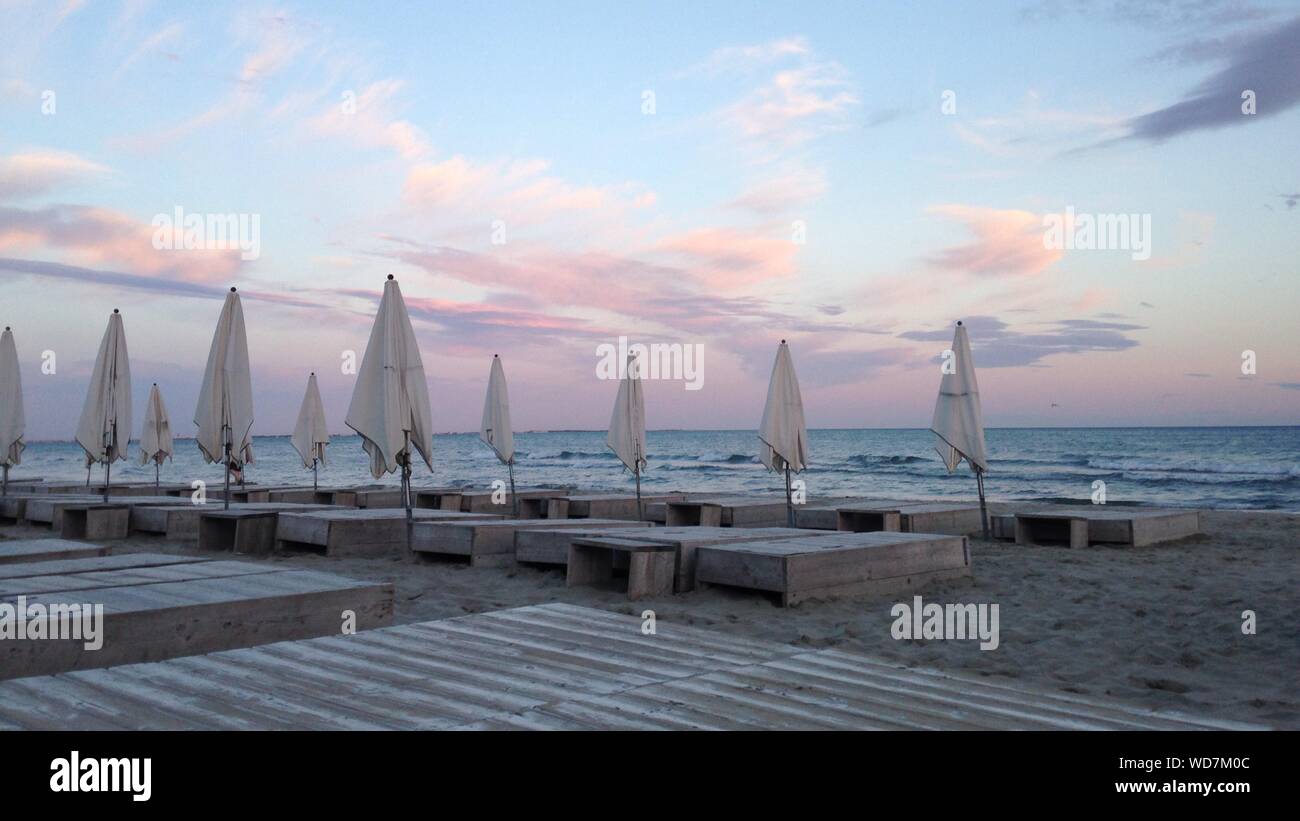 Wooden Sea Structures High Resolution Stock Photography and Images - Alamy