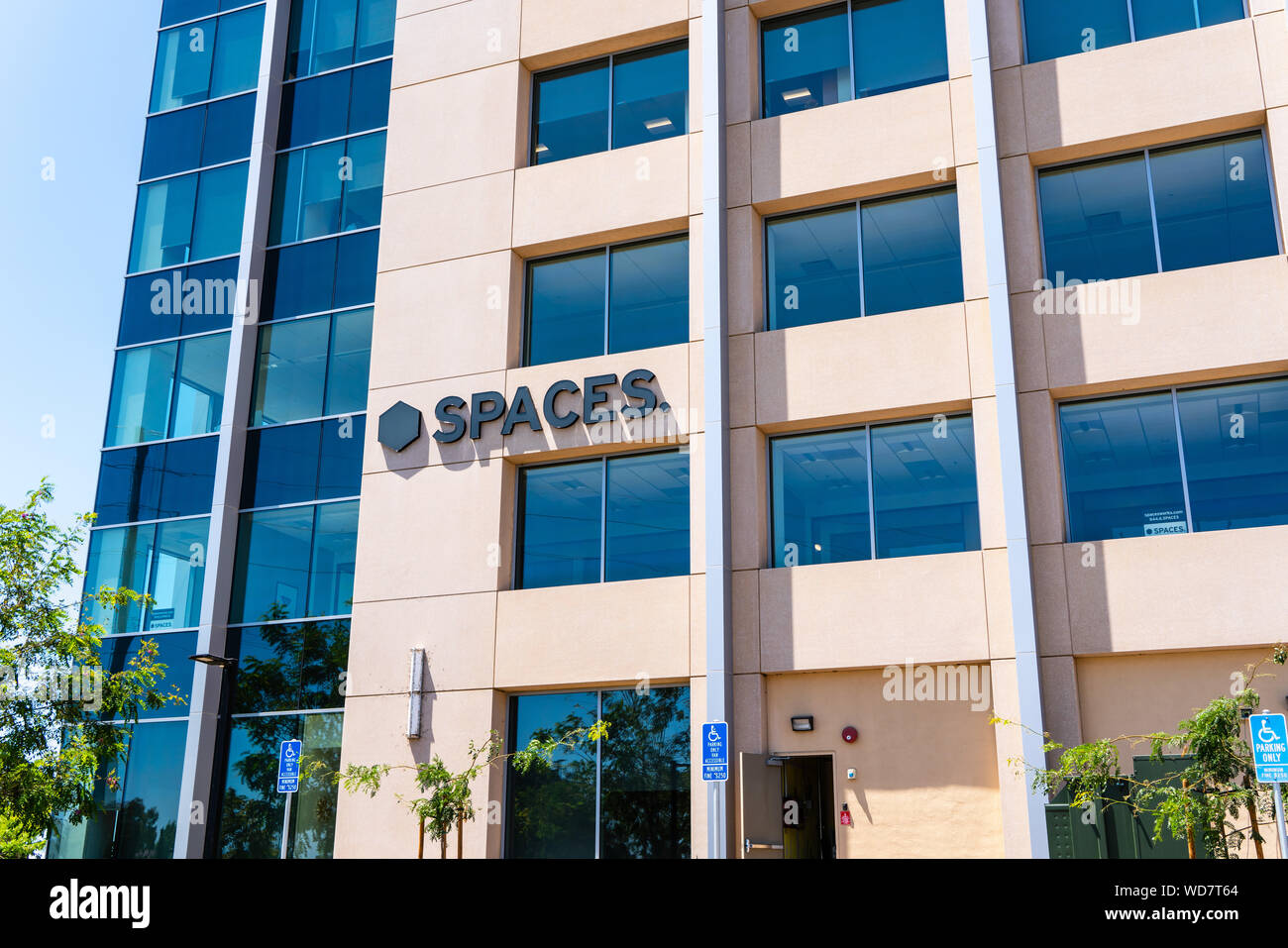 Coworking spaces hi-res stock photography and images - Alamy