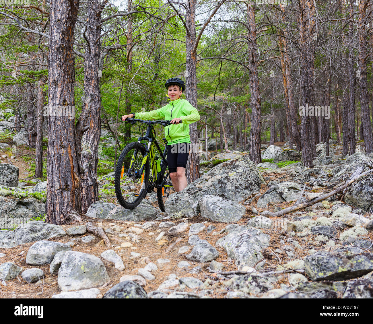 Mtb mountain bike hi-res stock photography and images - Alamy