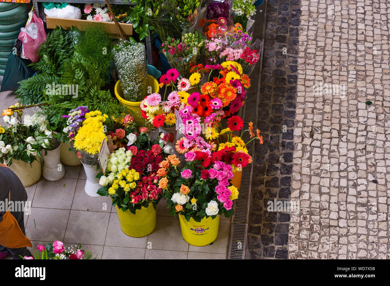 flower shop stand at the Livramento market in Setubal town, Portugal ...