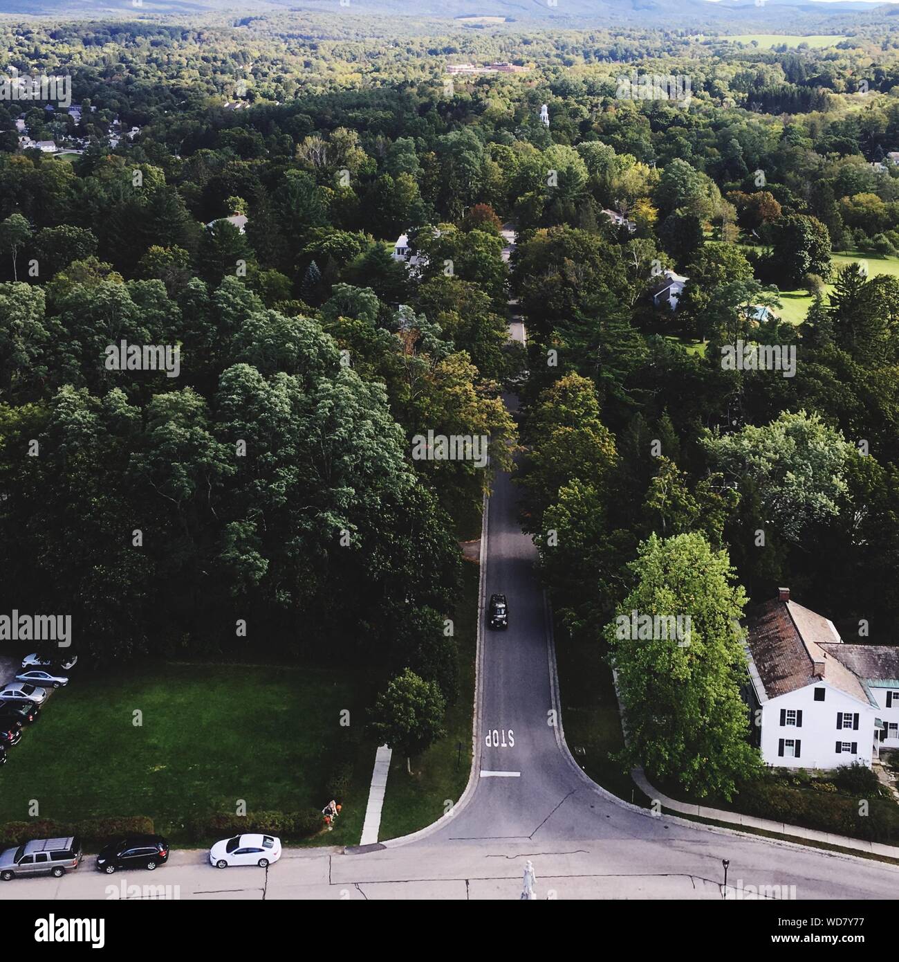 Road city hi-res stock photography and images - Alamy