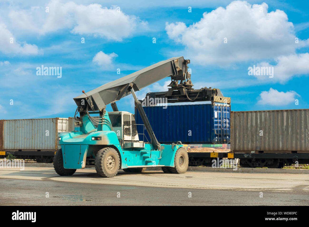 Container Forklift Truck in Storage Warehouse Ship Yard, Vehicle ...