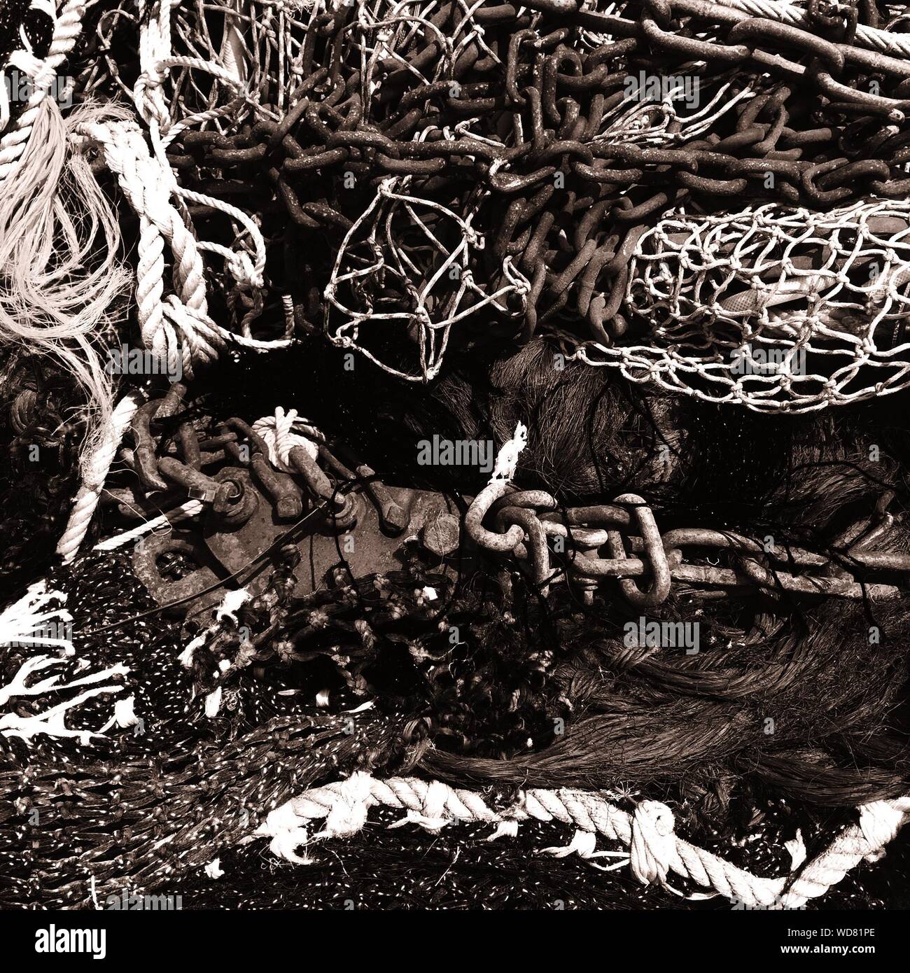 Messy chains High Resolution Stock Photography and Images - Alamy