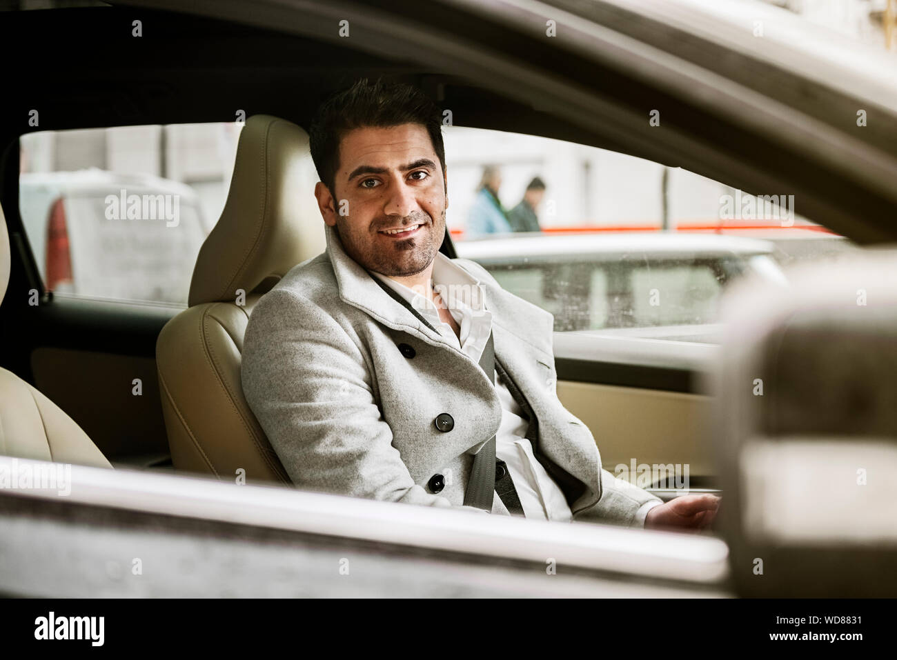 Man smiling car hi-res stock photography and images - Alamy