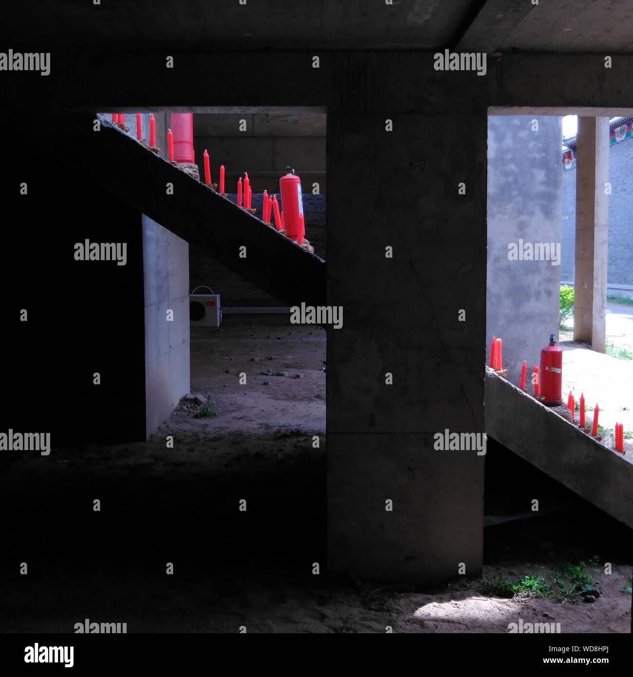 Candles on stairs hi-res stock photography and images - Alamy