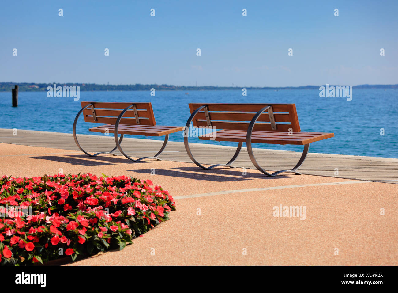 Blue lake water hi-res stock photography and images - Alamy