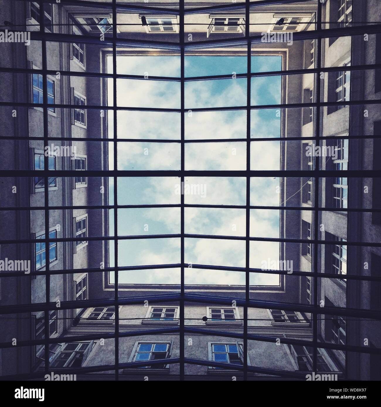 Exterior skylights hi-res stock photography and images - Alamy