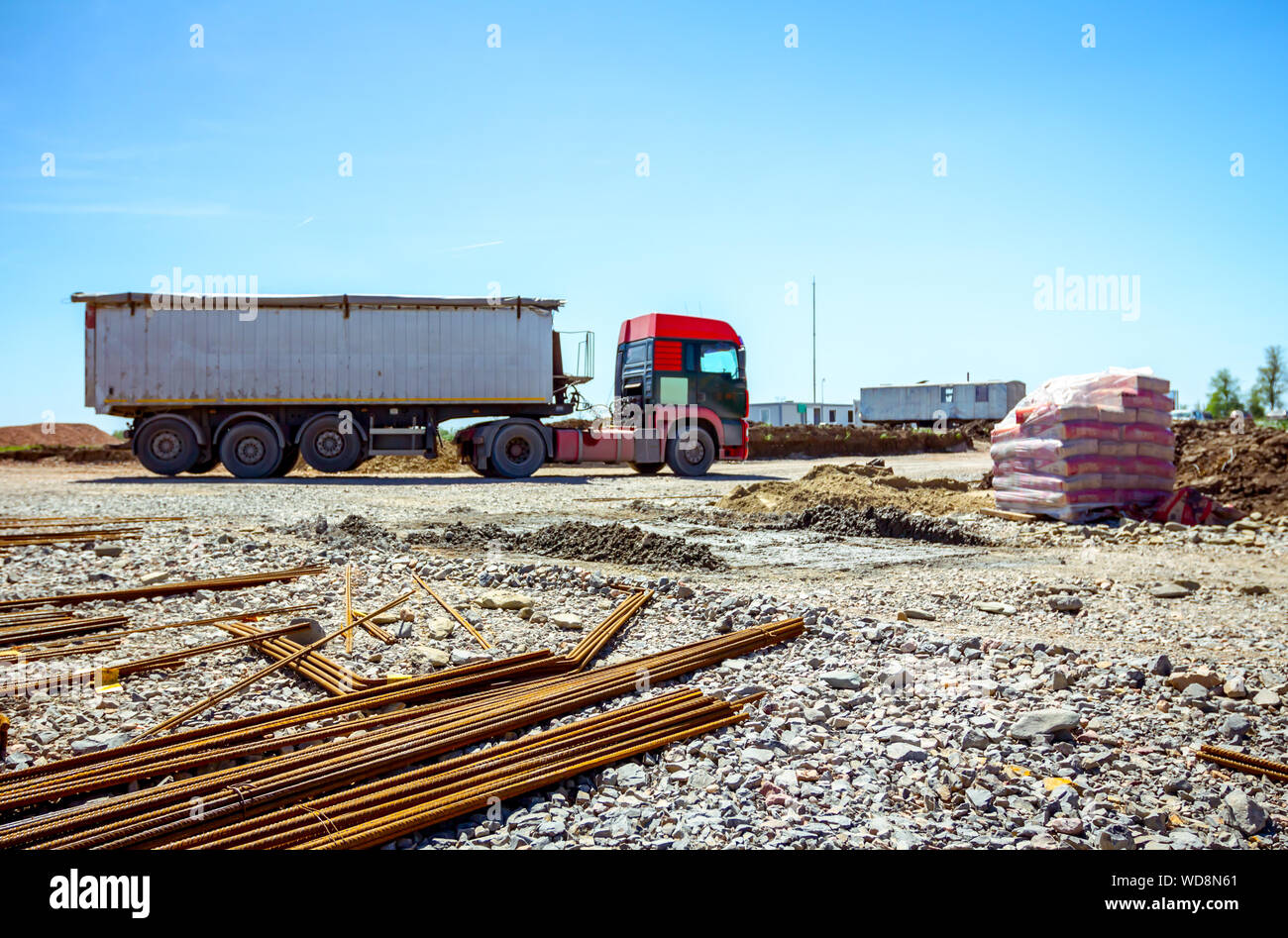 Building Site Delivery Lorry Stock Photos & Building Site Delivery ...