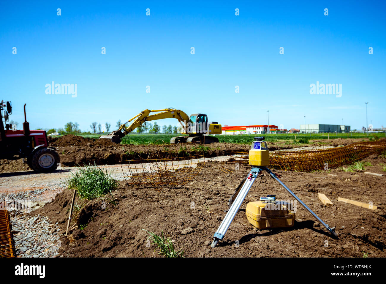 Geodetic device electronic level hi-res stock photography and images ...