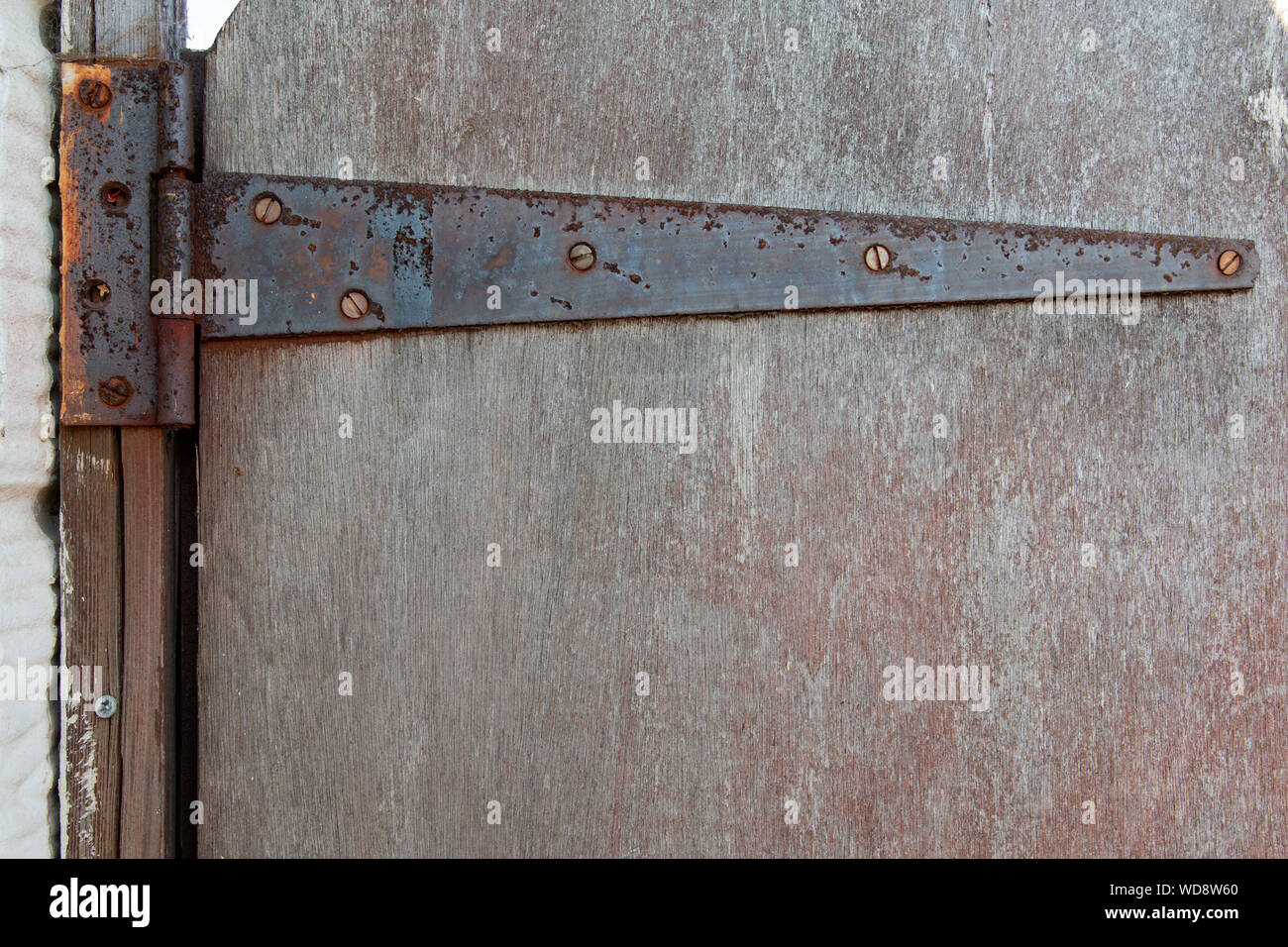 Broken garden gate hi-res stock photography and images - Alamy