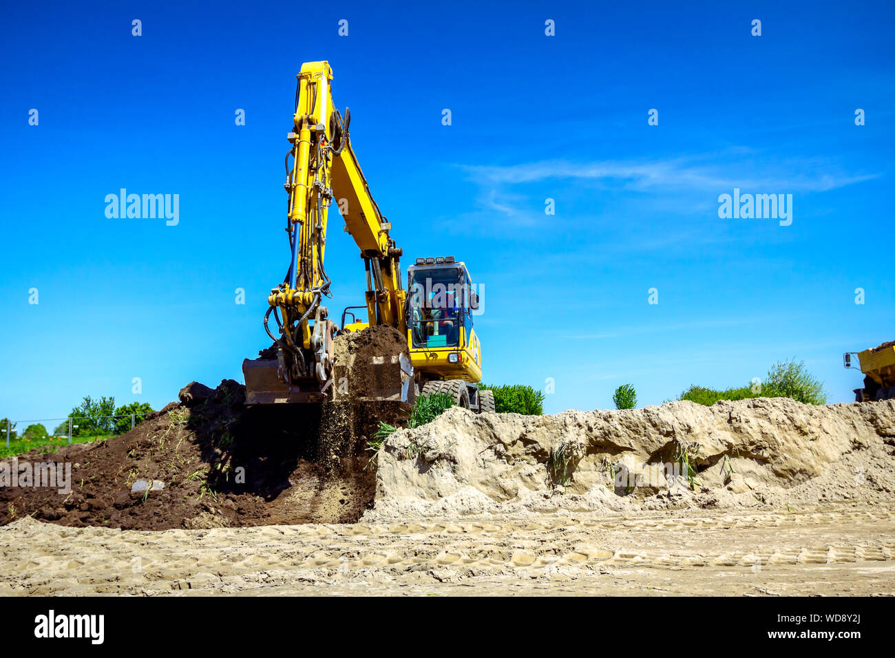 Wheeled excavator hi-res stock photography and images - Alamy