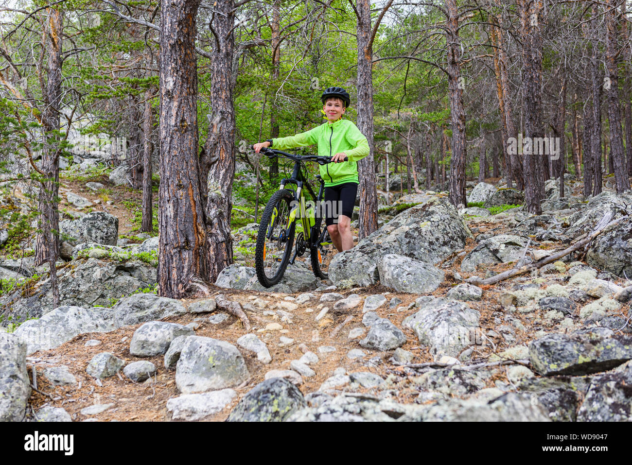 Boy activity hi-res stock photography and images - Alamy