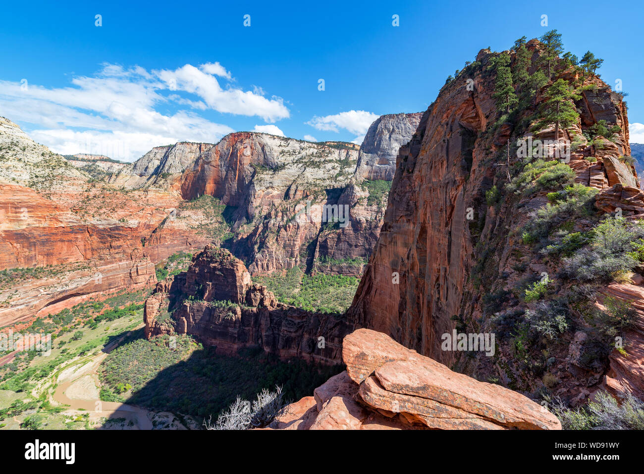 Angels landing, zion national park hi-res stock photography and images ...