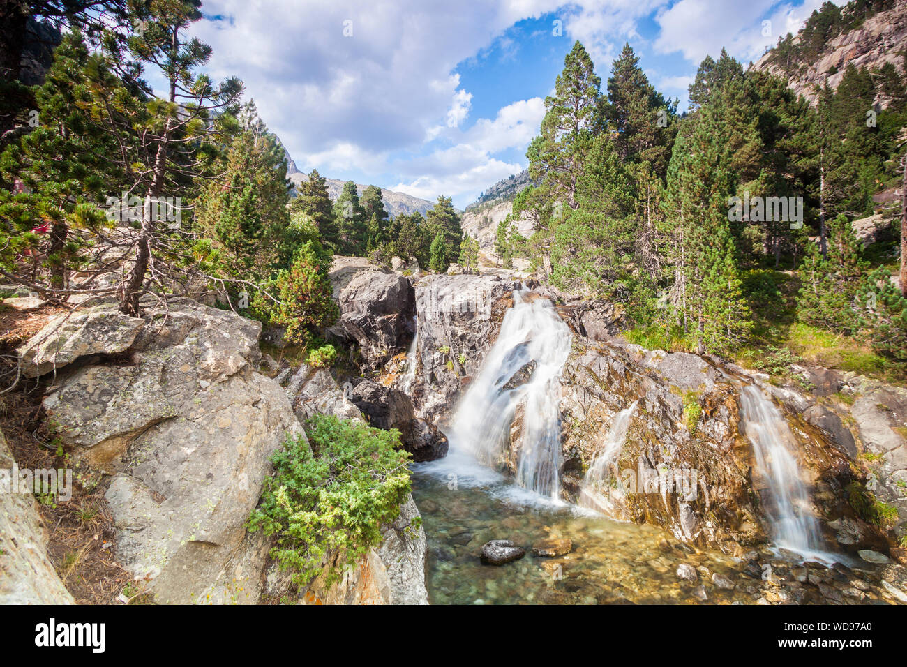 Panticosa waterfall hi-res stock photography and images - Alamy