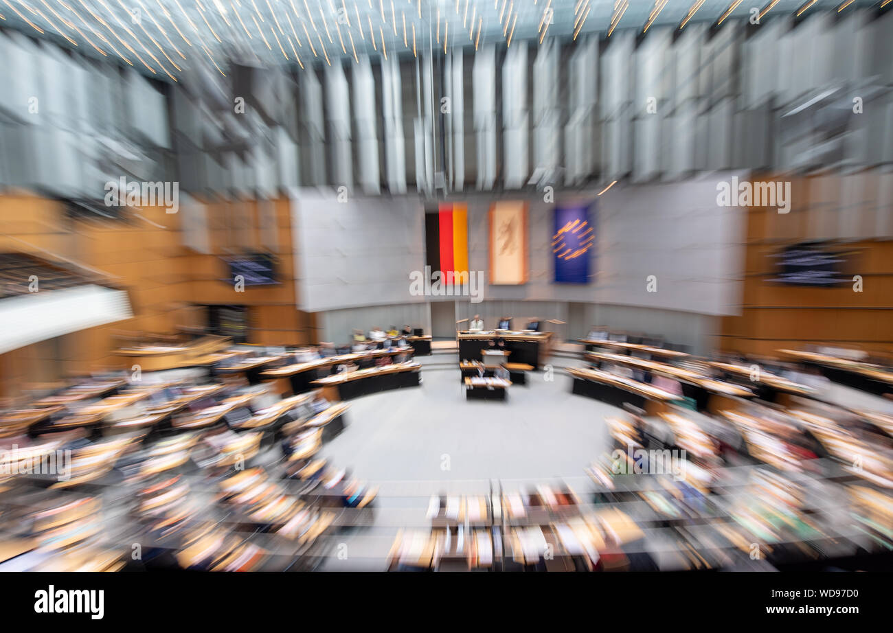 29 August 2019, Berlin: Members of Parliament and journalists are ...