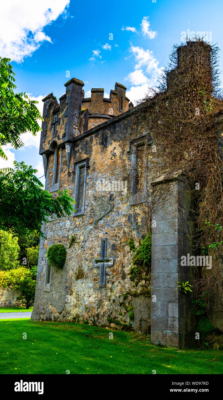 Howth castle hi-res stock photography and images - Alamy