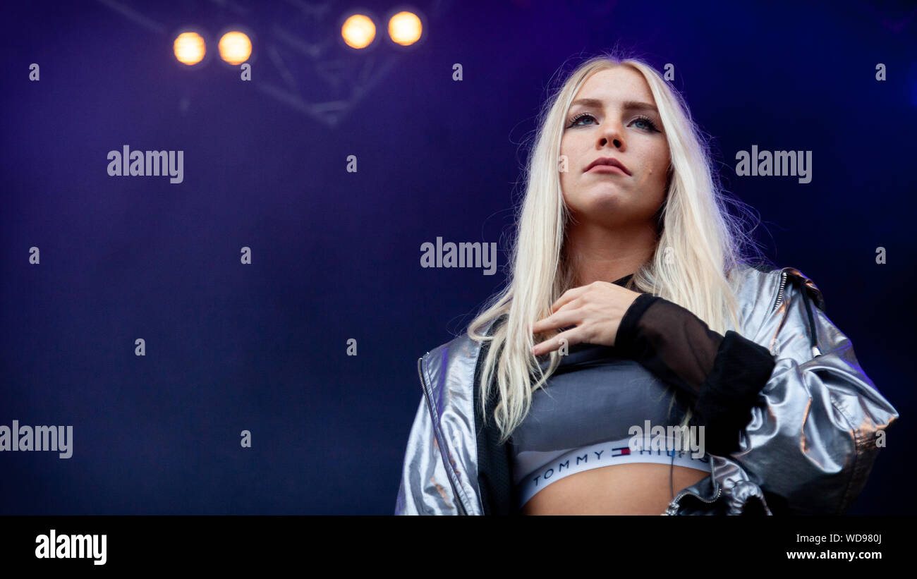 Sara hjellstrom hi-res stock photography and images - Alamy