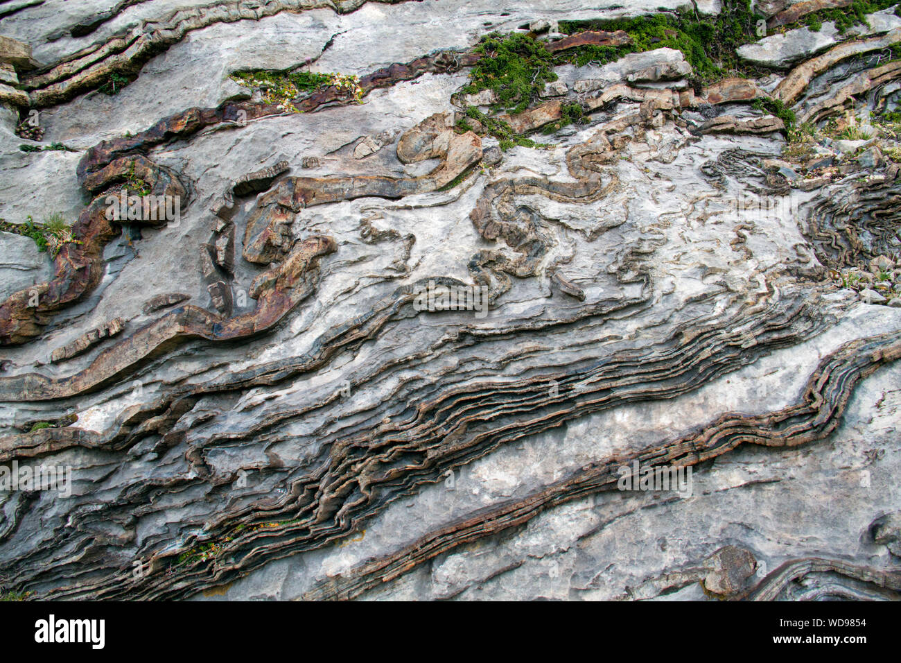 Folded layers rock hi-res stock photography and images - Alamy
