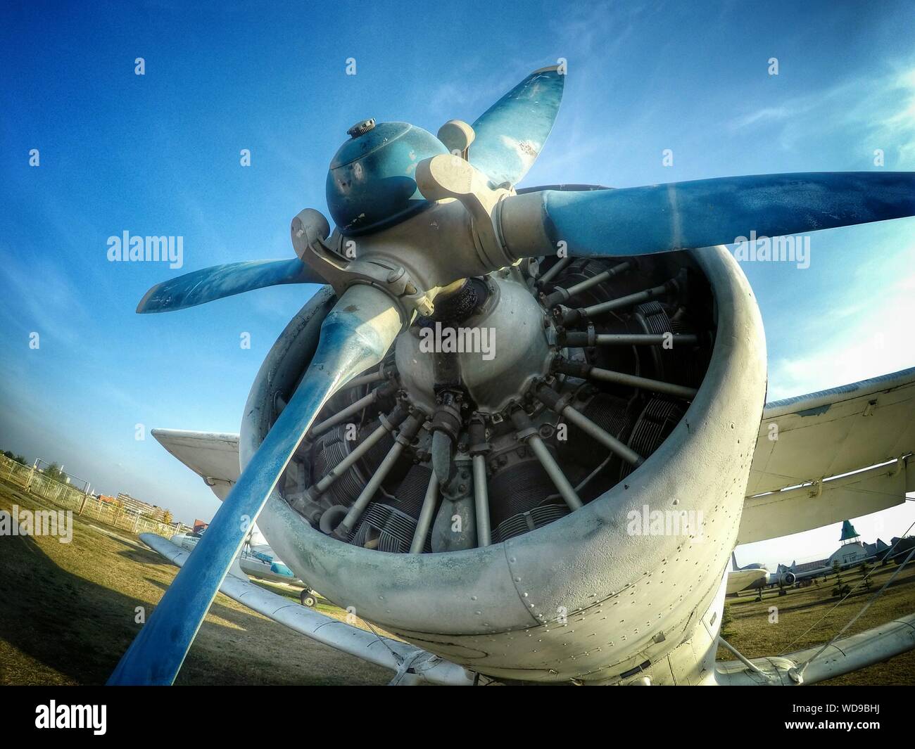 Propeller airplane close up hi-res stock photography and images - Alamy