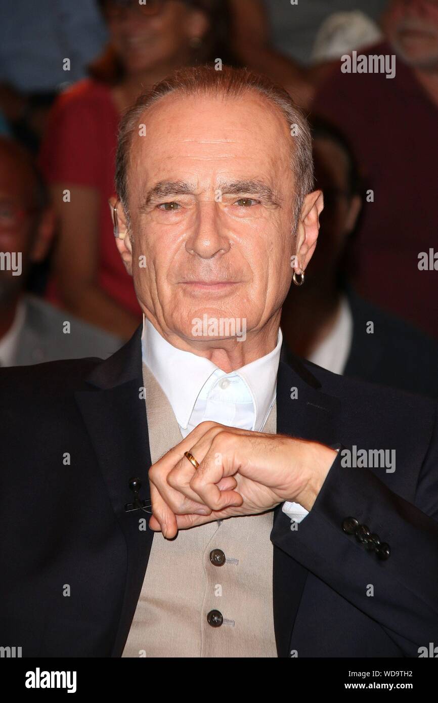 Status quo singer hi-res stock photography and images - Alamy