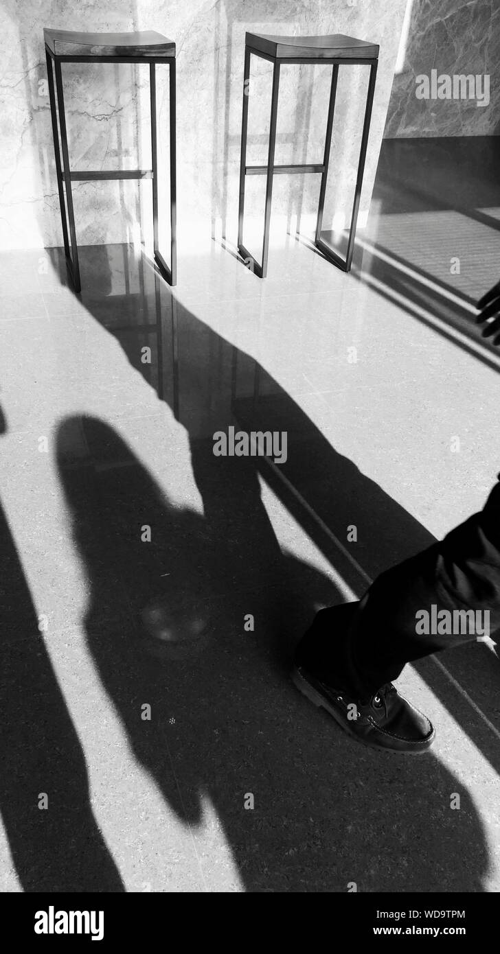 Human shadows hi-res stock photography and images - Alamy