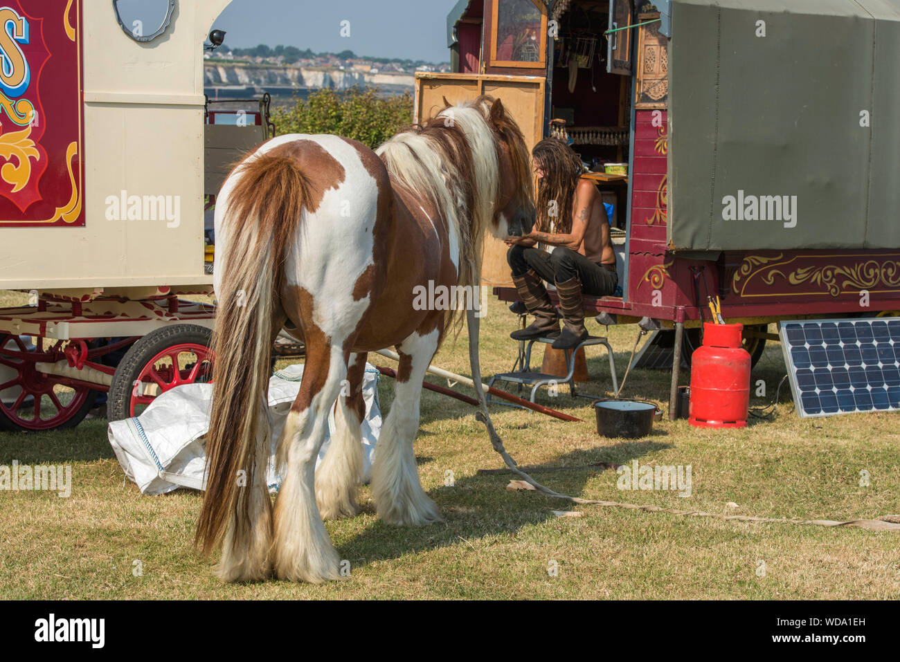 Tinkers caravan hi-res stock photography and images - Alamy