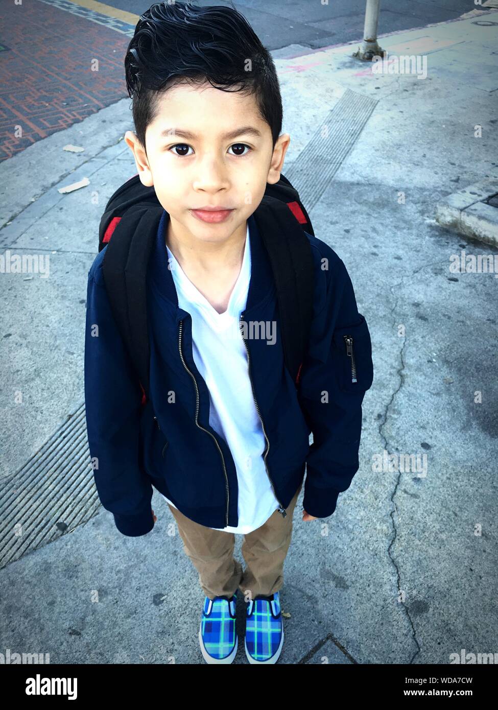 Standing student hi-res stock photography and images - Alamy