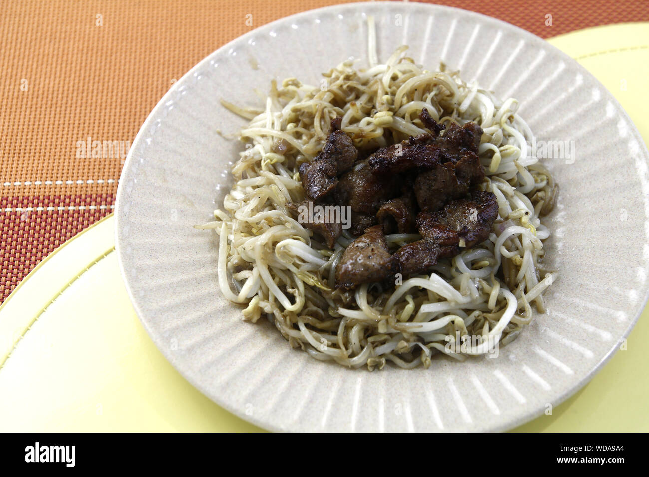 Mongo bean sprout hi-res stock photography and images - Alamy