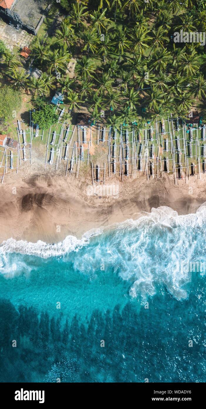 Outriggers on the beach hi-res stock photography and images - Alamy