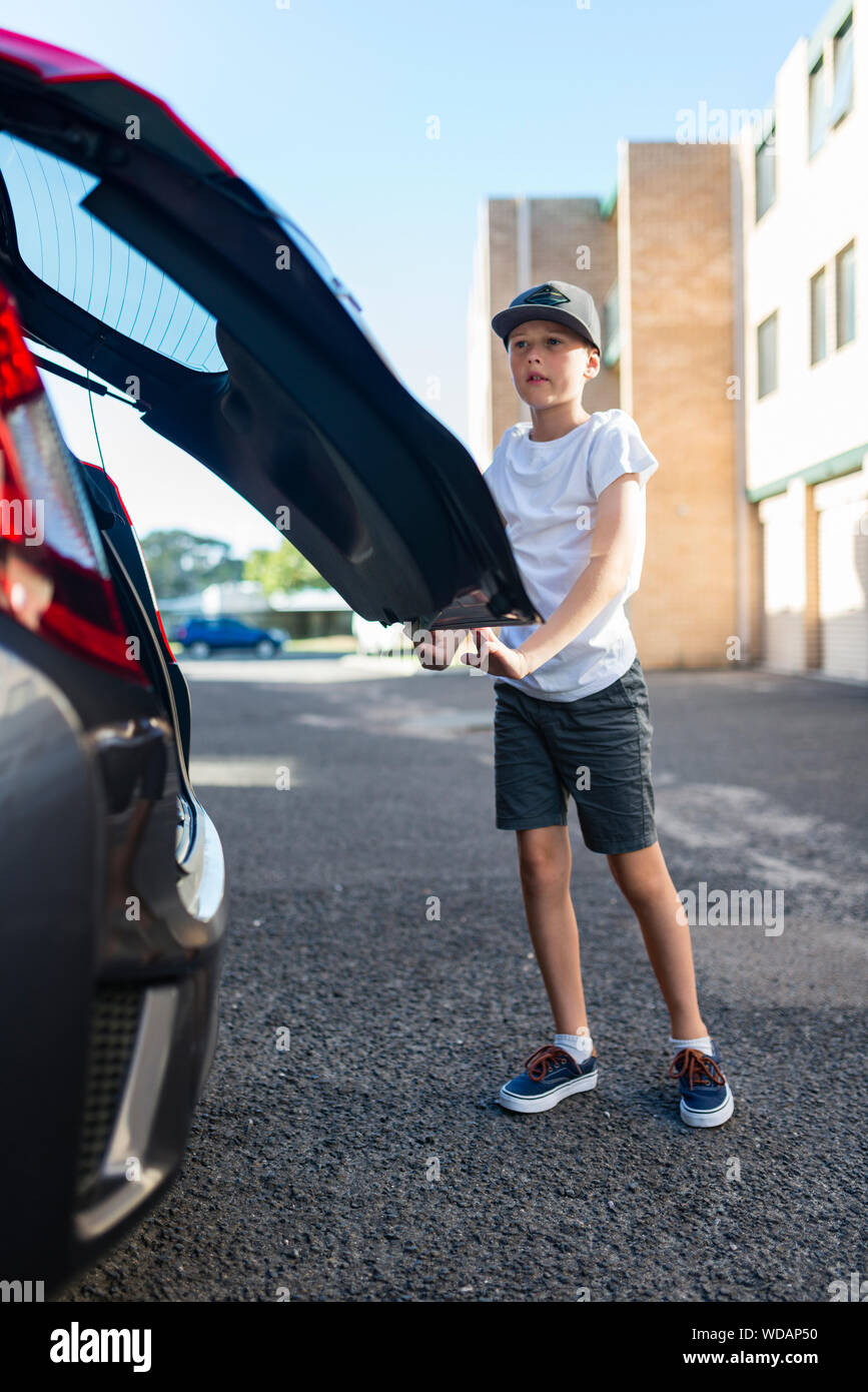 Closing cap hi-res stock photography and images - Alamy