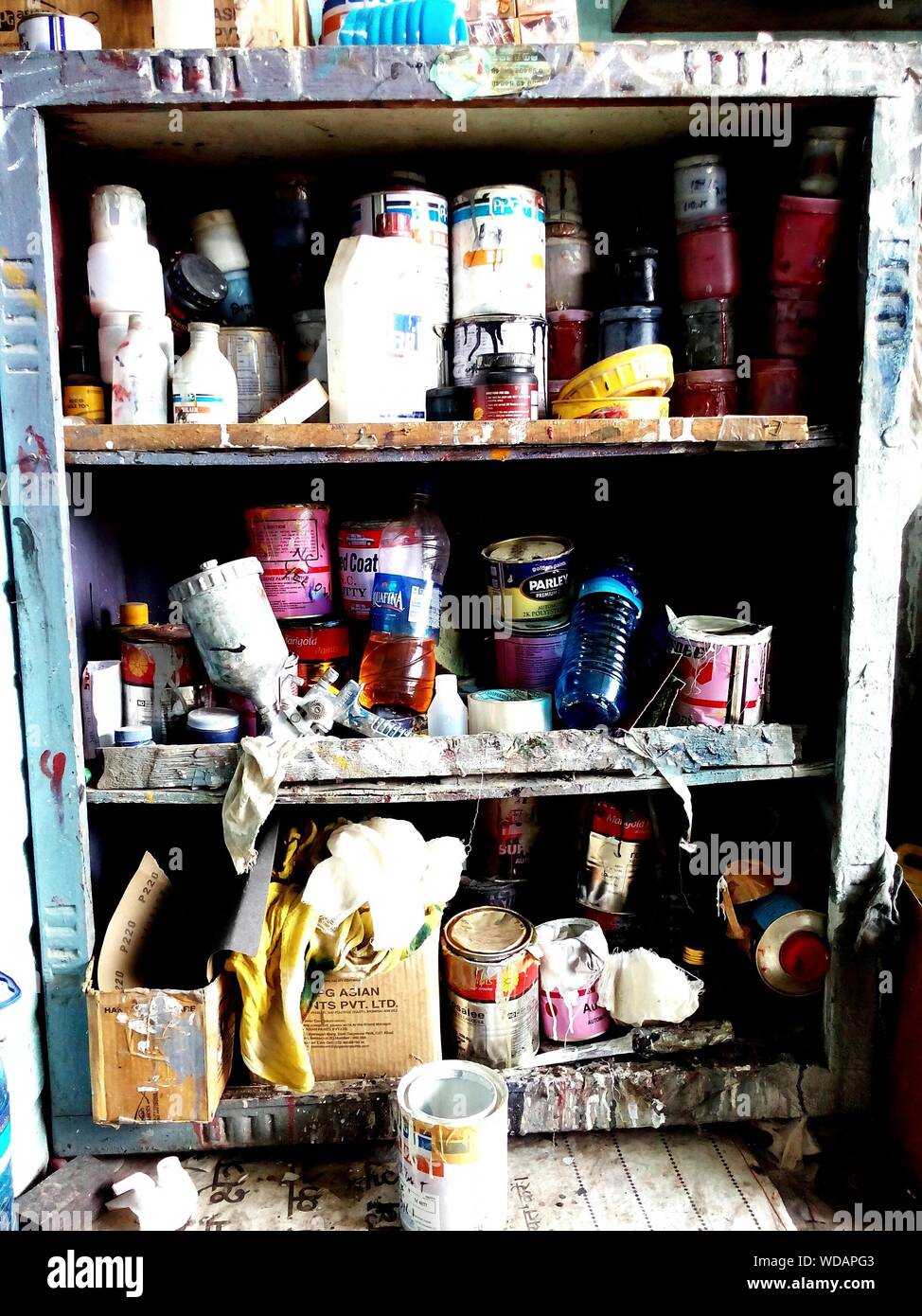 Containers With Paint High Resolution Stock Photography and Images - Alamy